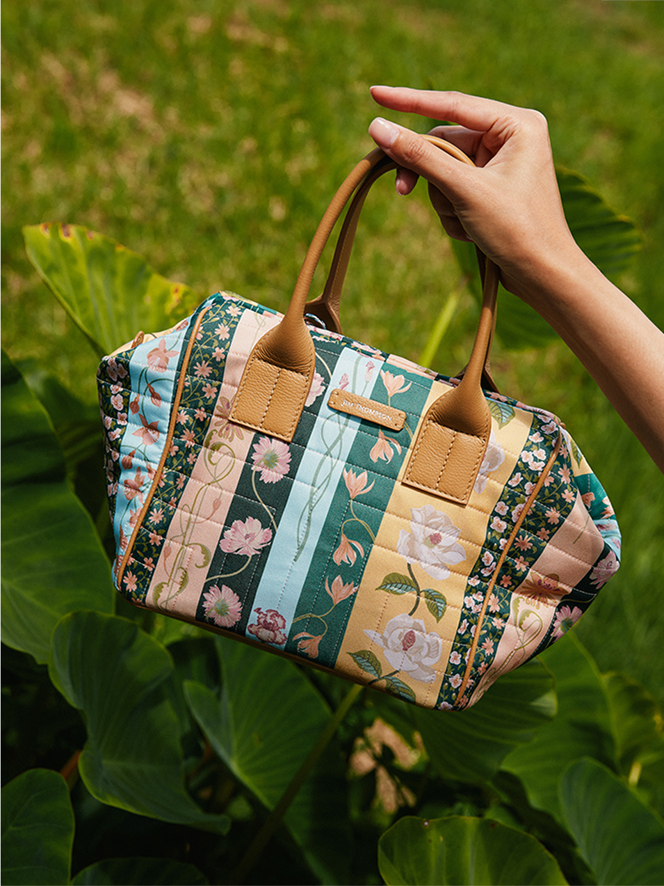 The Resonance bag series makes its world debut – Jim Thompson